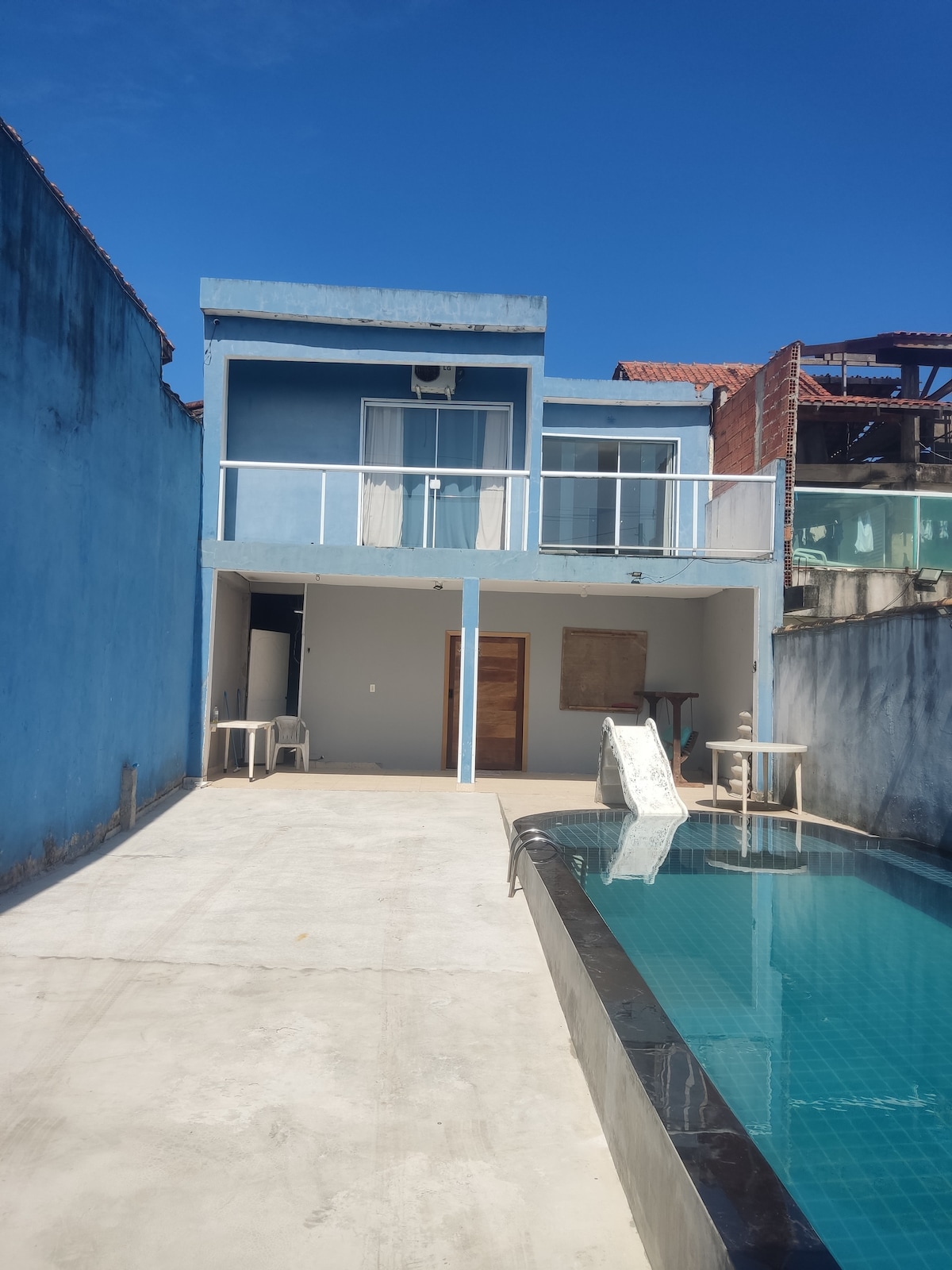 casa con piscina Caleb - Casas en renta en Guarujá, São Paulo, Brasil ...