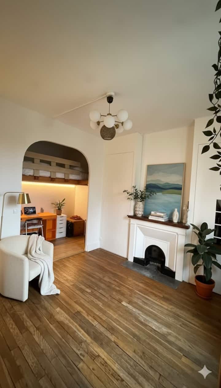 Appartement Authentique T3 Lyon - Groupama Stadium - OL