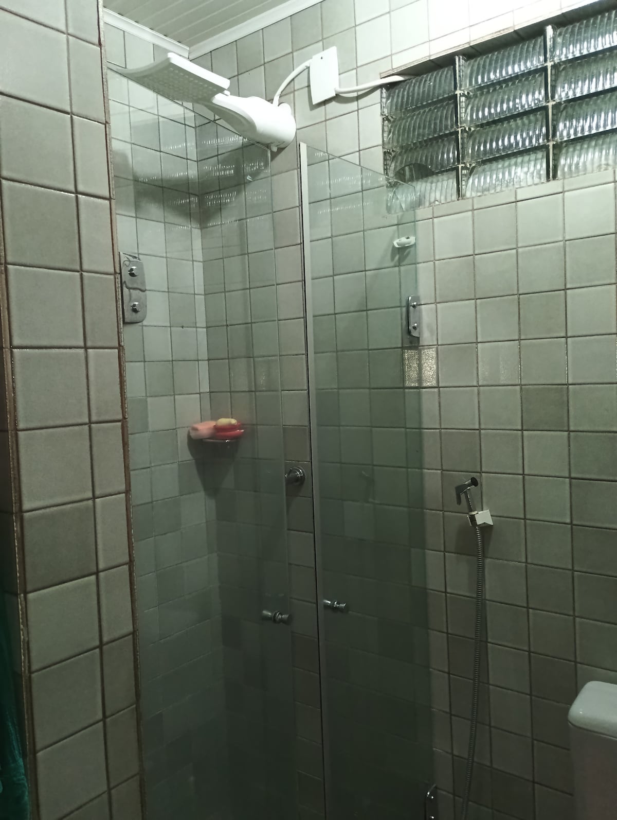 Chambre pour 2 personnes, très bien située. - Appartements à louer à ...