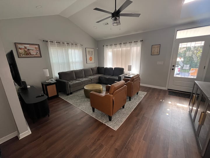 Lake Street Landing - Lake City, SC