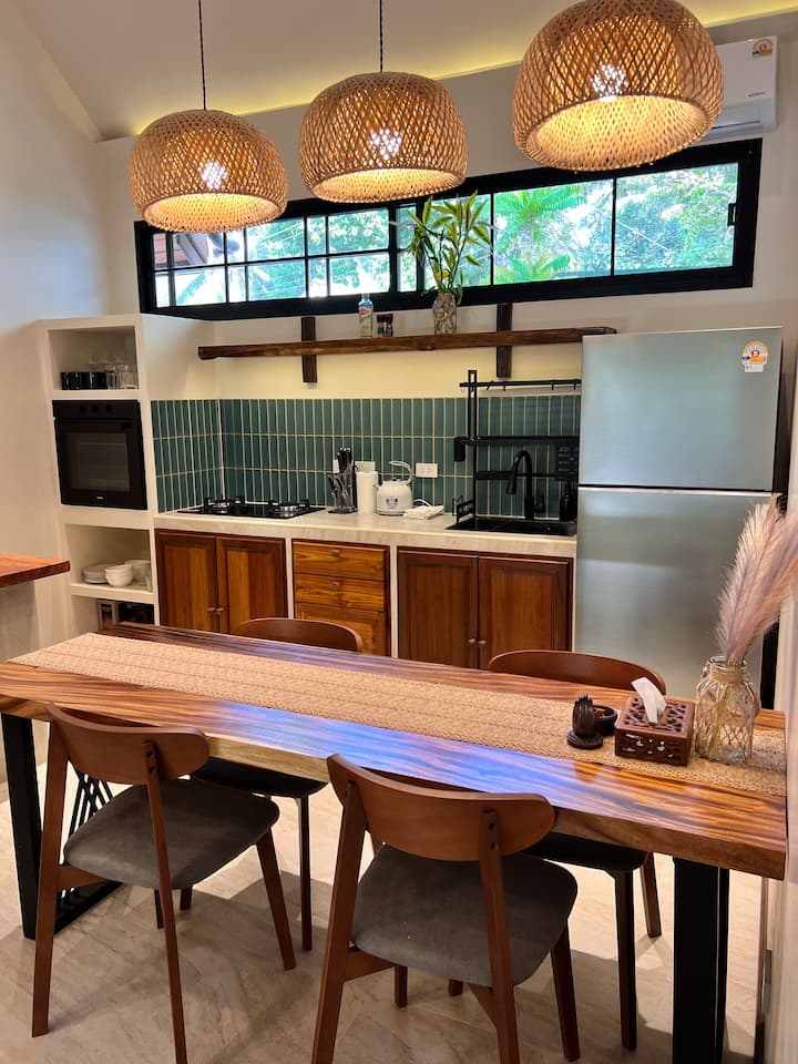 Brand New Tropical Villa · 3br · Private · Sleep 6 - Ko Phangan