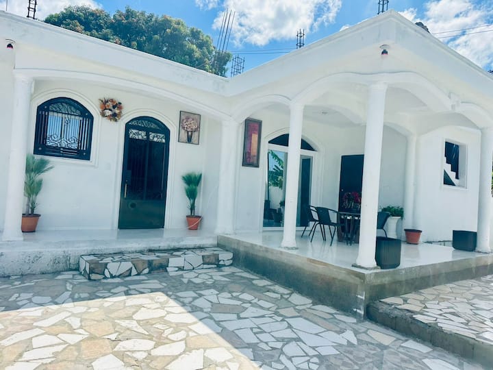 Altidor & Fils Airbnb - Haïti