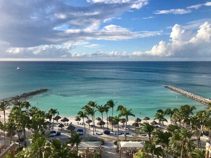 Oceanfront 2br With Balcony - Steps From Beach! - Aruba