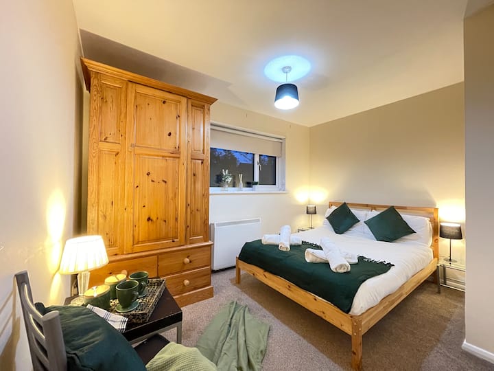 Modern Refurbished 2 Bedroom Flat-heathrow Windsor - Windsor