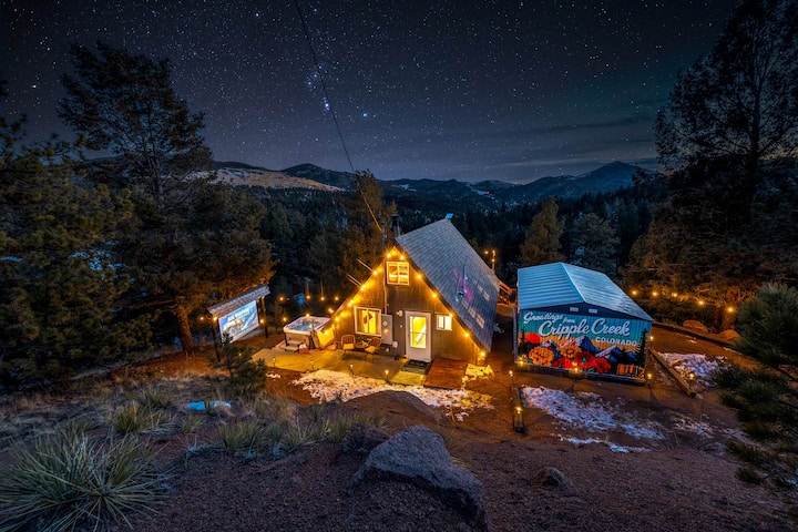 Hot Tub + Outdoor Movie | Game Room | Views - United States