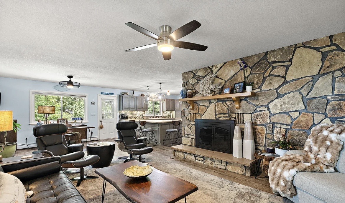 Lakeside Bliss at Big Blue Lake Cottages - Houses for Rent in Holton ...