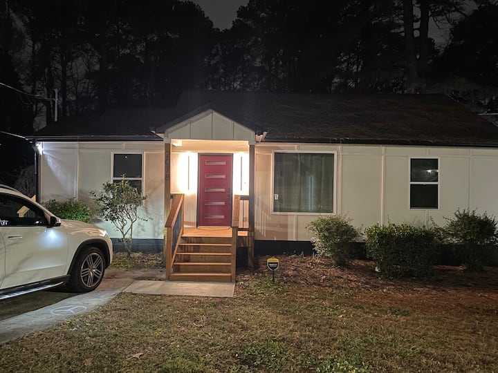 Private City Home, Fully Equipped & Ready To Host. - Atlanta, GA