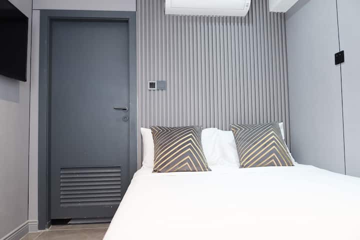 1-new Cozy Room Suite/wifi @ Somerset/orchard Area - Singapore