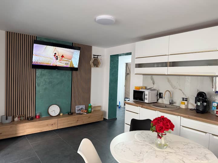 Apartament Casa Refugiul Dornean Aproape De Partie - Dorna Candrenilor