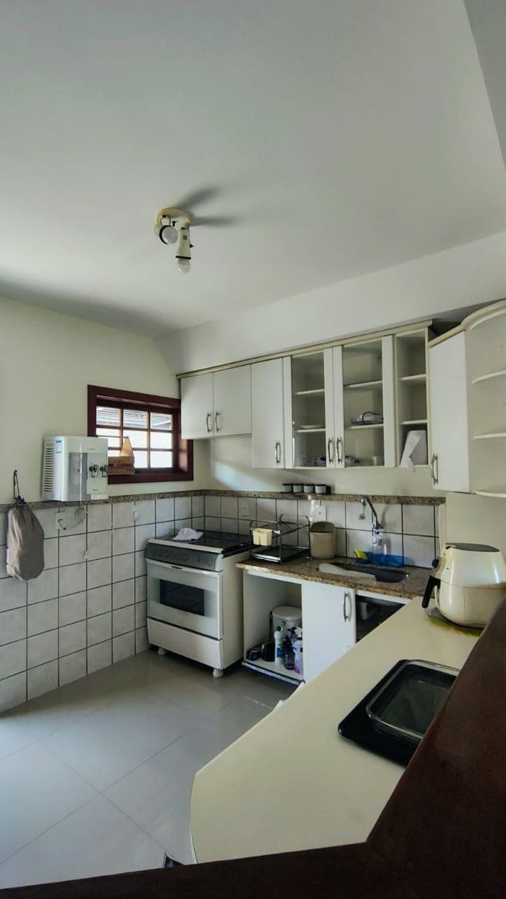 3-bedroom house, right on the sand in Bacutia beach - Houses for Rent ...