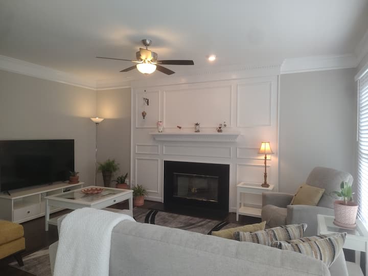 Reunion - ケーリー, NC