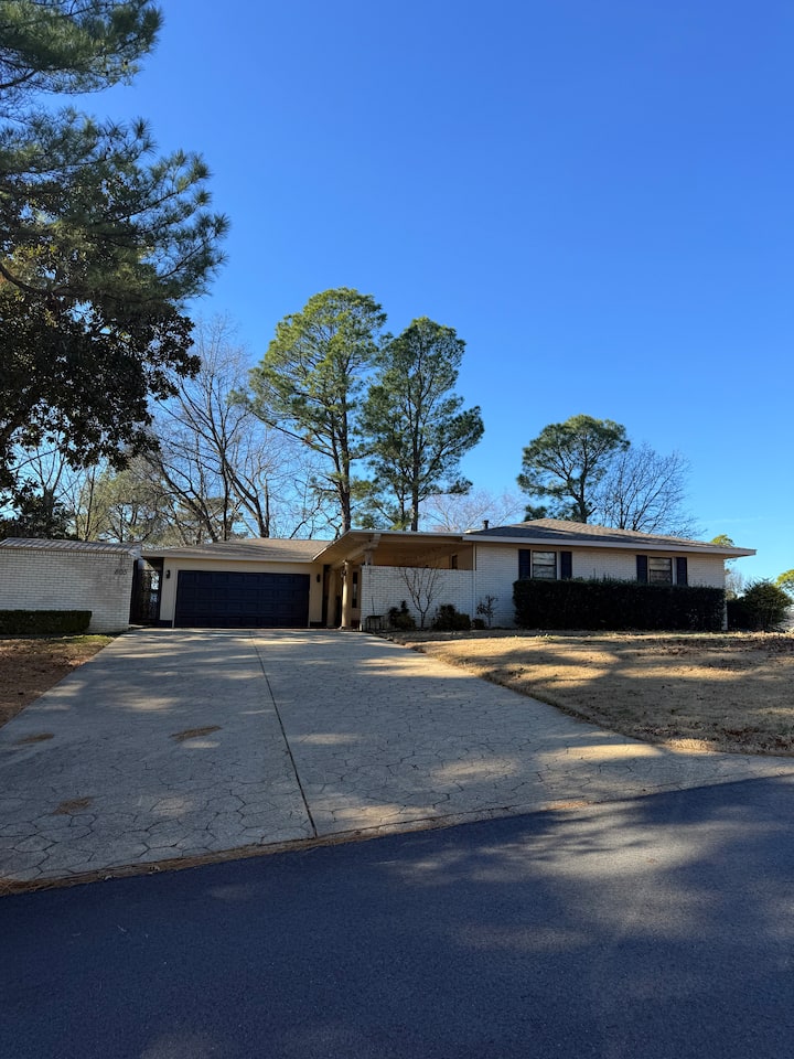 Casa Motel @ Shoshoni Dr - Arkansas State University, Jonesboro