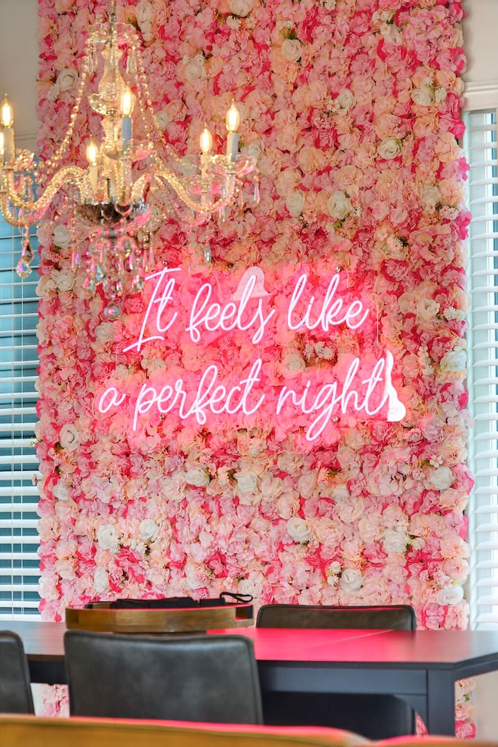 It Feels Like A Perfect Night! - Nashville, TN