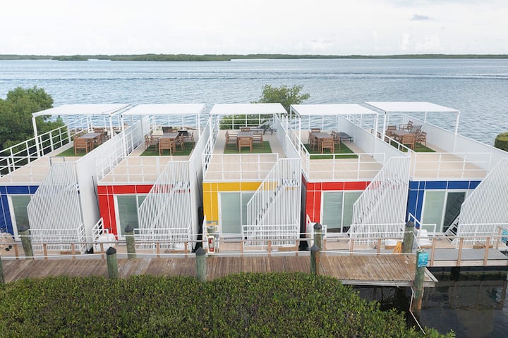 Floating Bungalow (B4) In A Lil Slice Of Paradise - Key Largo