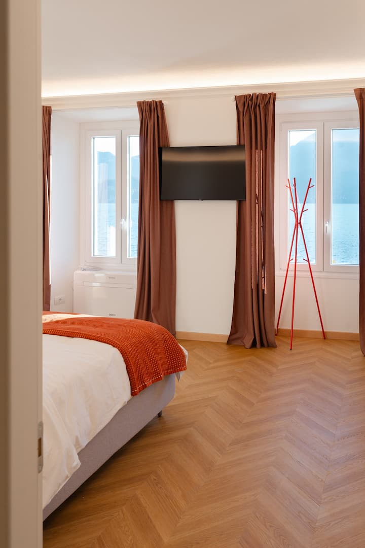 Belvedere 237 Lakeview Terrace Luxury Apartment - Lake Maggiore