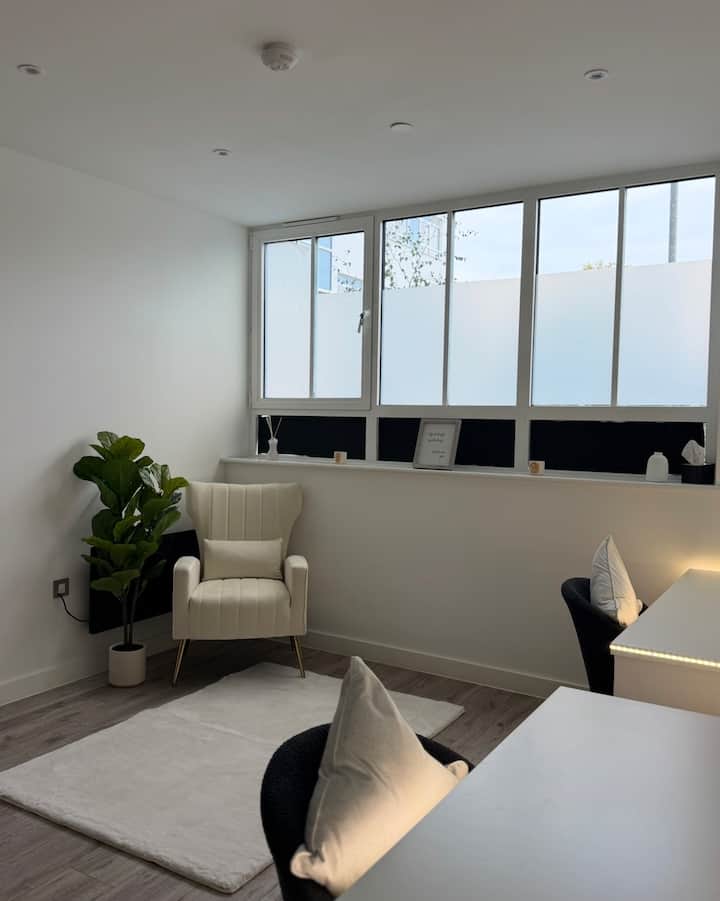 Cosy Flat That Feels Just  Like Home - Watford