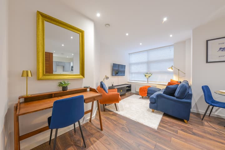 Central 1 Bedroom Apartment - Free Gated Parking - St Albans