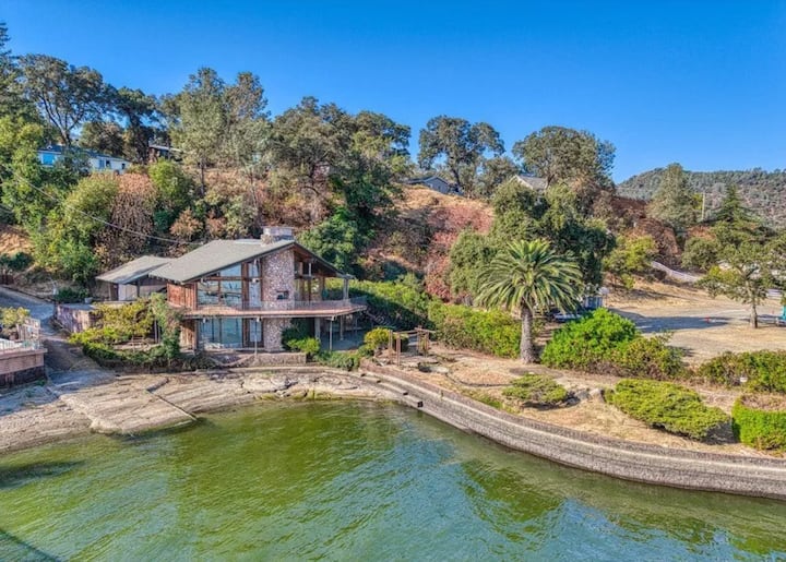 Clear Lake Lakefront Retreat W/ Dock - Kelseyville, CA