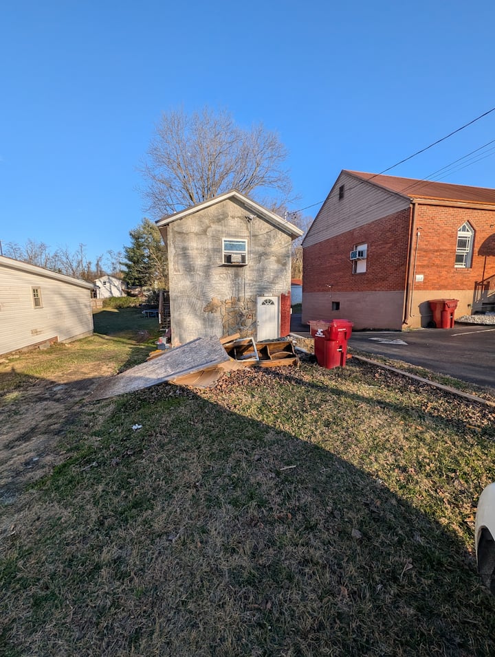 The Skinny House - Min To Downtown And Etsu - Johnson City, TN