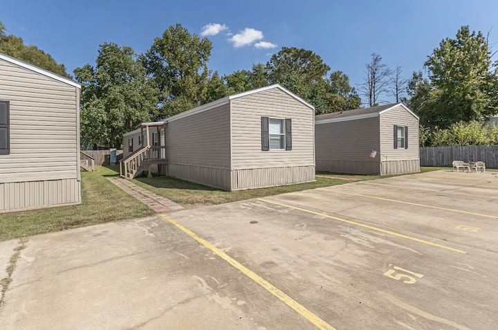 Cozy Home • 30 Minutes From Meta - Start, LA