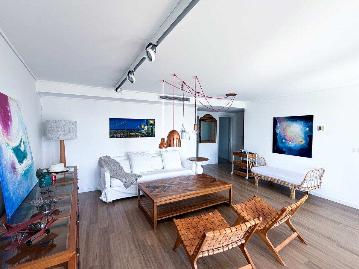 Alexander Boulevard | 2 Bedroom Suite | 9th Floor - Apartments for Rent ...
