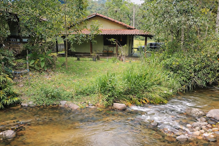 Refúgio Em Sana • Casa Inteira Com Rio Privativo - Macaé
