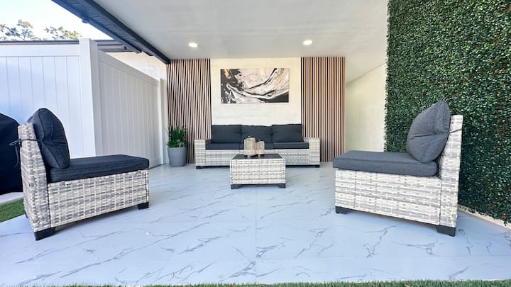 The Cozy Haven Large Private Yard - Tampa, FL