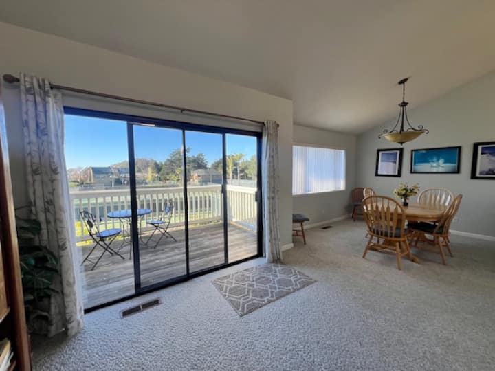 Beach Breeze Townhome - Rio del Mar, CA