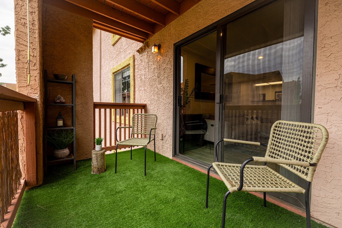 Cozy Casa | Executive Condo•Pool•Spa•Sauna•BBQ - Apartments for Rent in ...