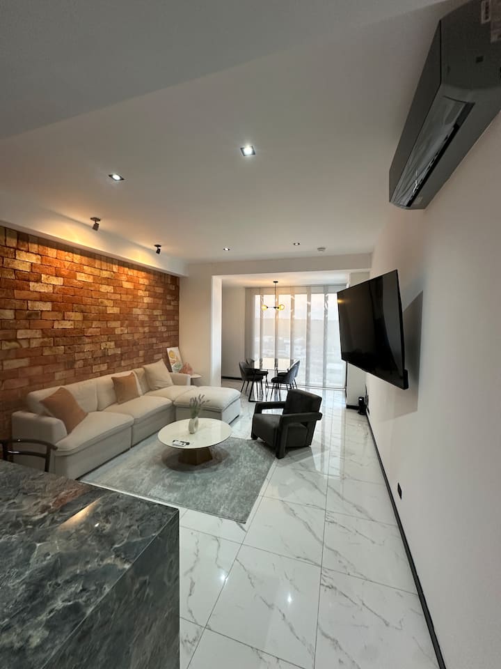 Exclusivo Departamento En Manta Con Vista Al Mar - 