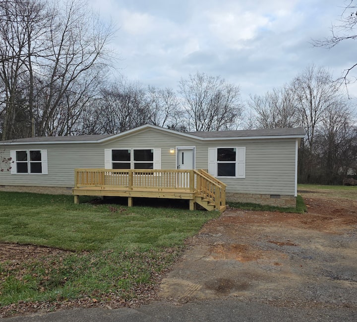 The Quiet Grove — Stillness Starts Here - Smyrna, TN