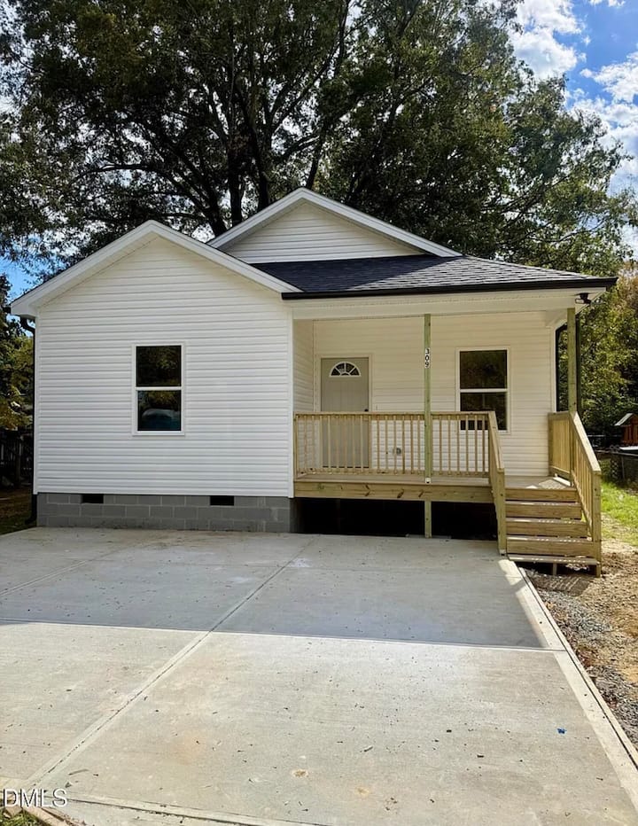 Cozy Graham Retreat | Close To Downtown & I-40 - Burlington, NC