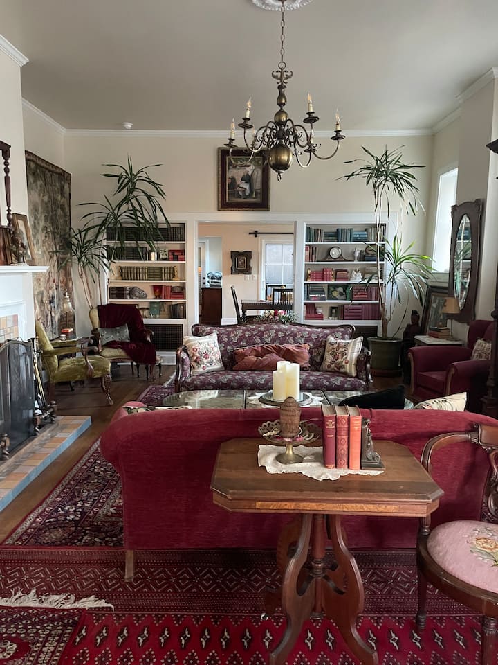 The Plumas House - Reno’s Bed & Breakfast - Circus Circus Reno