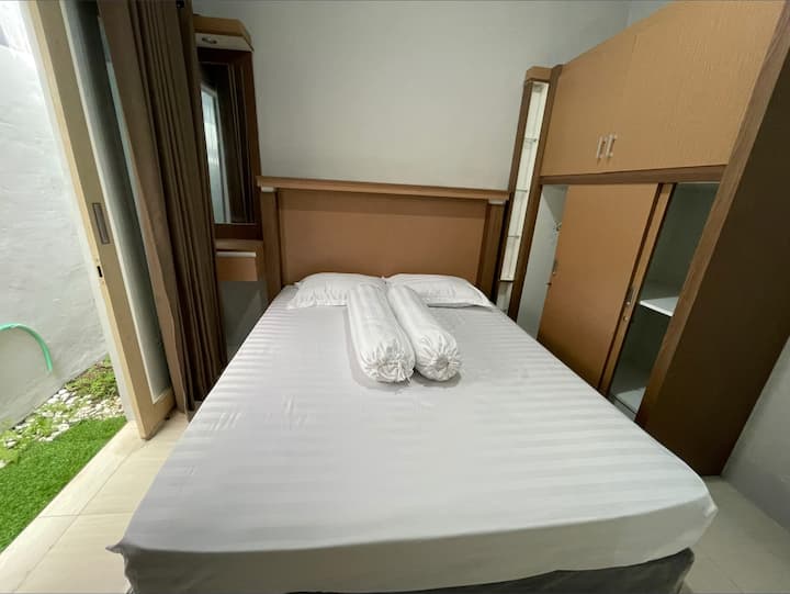 Rumah Minimalis, Pusat Kota, Best Family Homestay - Banyuwangi