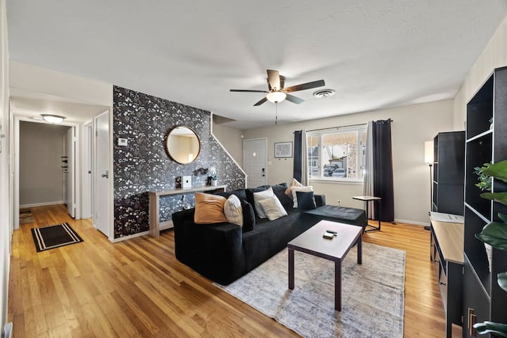 Bright 4br Home – Prime Sacramento Location - Sacramento