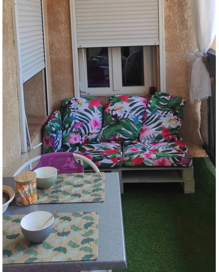 Agréable T2 Climatisé Avec Terrasse - Narbonne