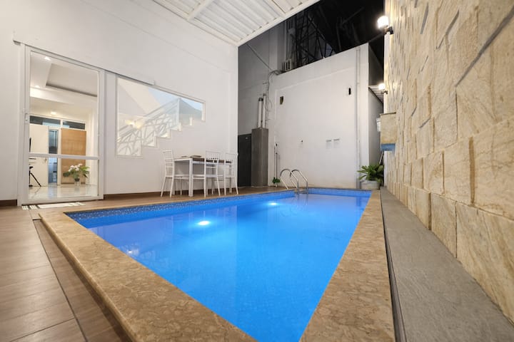 Souraja :Villa Di Tengah Kota Palu,nyaman & Tenang - Central Sulawesi