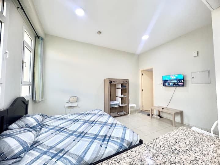 Studio Apartment Close Al Majarah Park - Sharjah