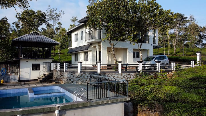 “4-bedroom Private Pool Villa In Scenic Vagamon” - Vagamon