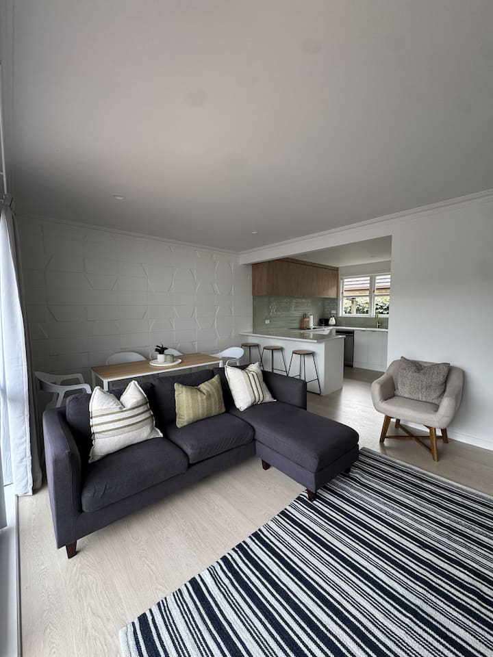 Modern Tauranga Retreat – Quiet 2‑br Near Cafés - Tauranga