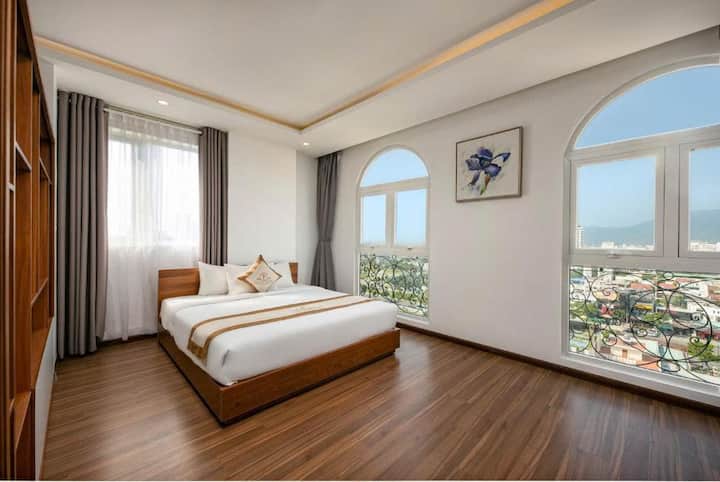 Apartment With 2bedrooms/pool/gym/city View - Da Nang