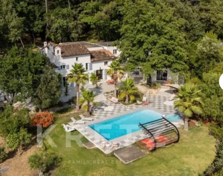 La Villa Madonne - Valbonne - Grasse