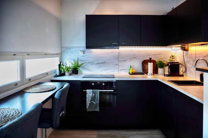 Modern Studio In Sörnäinen – Near Metro & Downtown - Helsinki