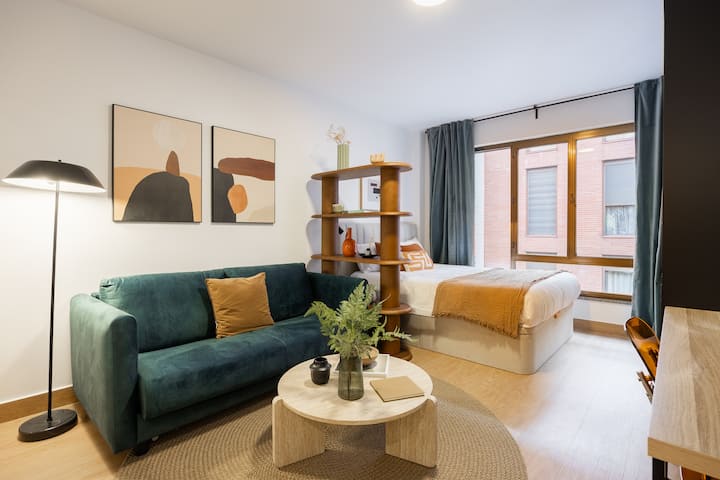 Moderno Y Cálido Estudio - Madrid