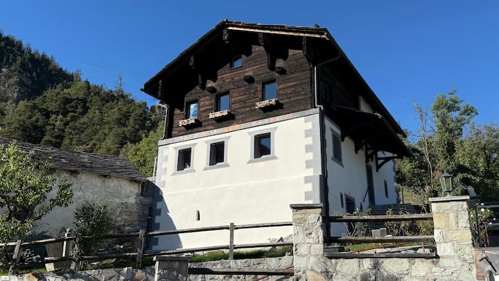 Freistehende Wohlfühloase An Sehr Schöner Lage - Leukerbad