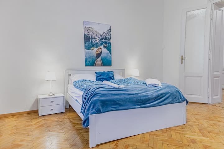 Comfy 2br Apt For Up To 6p, Near Wiener Stadthalle - Wien