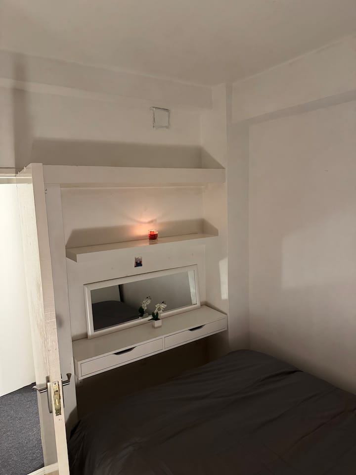 Small Room In Central London - London