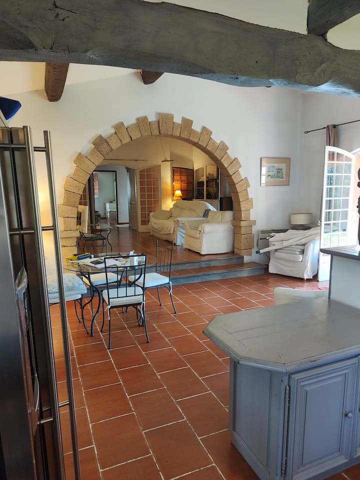 Belle Villa Provençale De Plain-pied , Paisible . - Le Muy