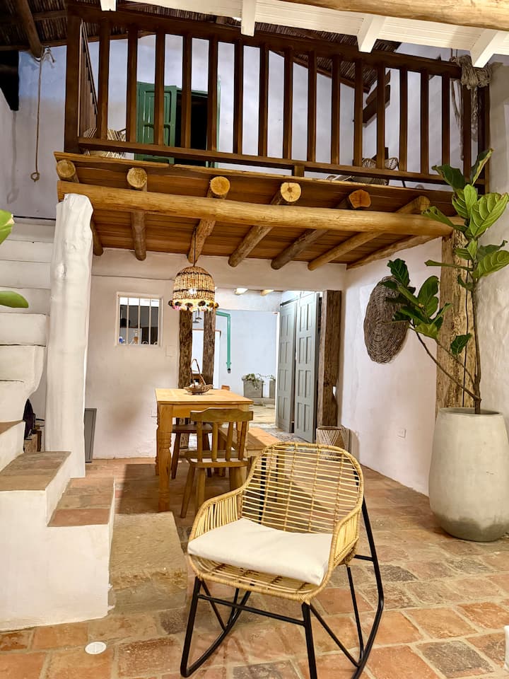 Casa Con Piscina A 3 Cuadras Del Parque Principal - Barichara