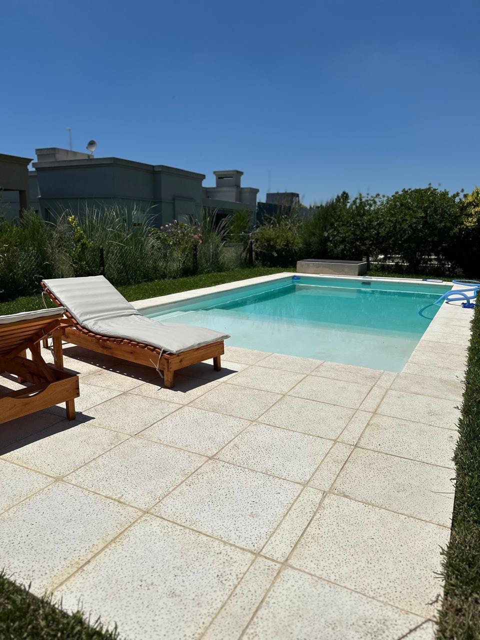 Maison dans un quartier fermé avec piscine - Maisons à louer à ...